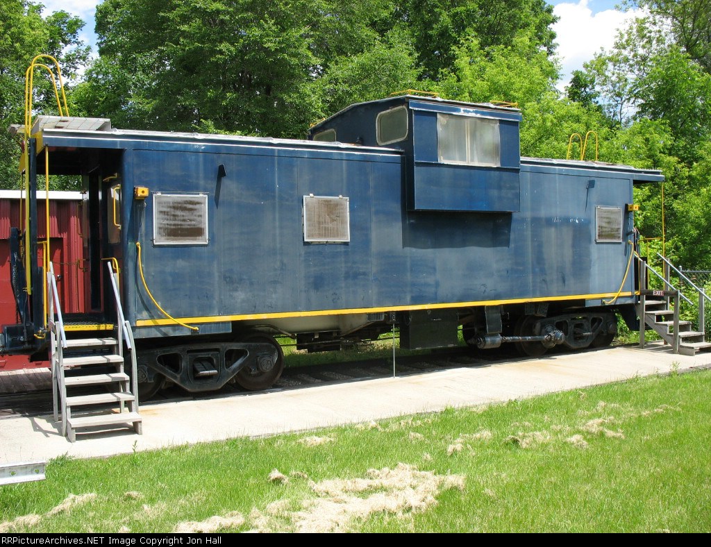 Ex C&O caboose